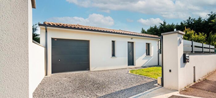 Maisons à vendre et appartements à louer - 1