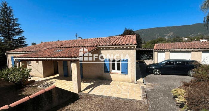 Maison 5 pièces à louer à Le Brusquet