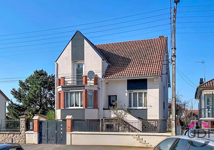 Montluçon, Fontrouillant, Jules Guesde, Lycée Constans : Maison 5 pièces à vendre