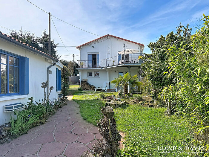 Saint-Georges-de-Didonne, Vallières : Maison 7 pièces à vendre