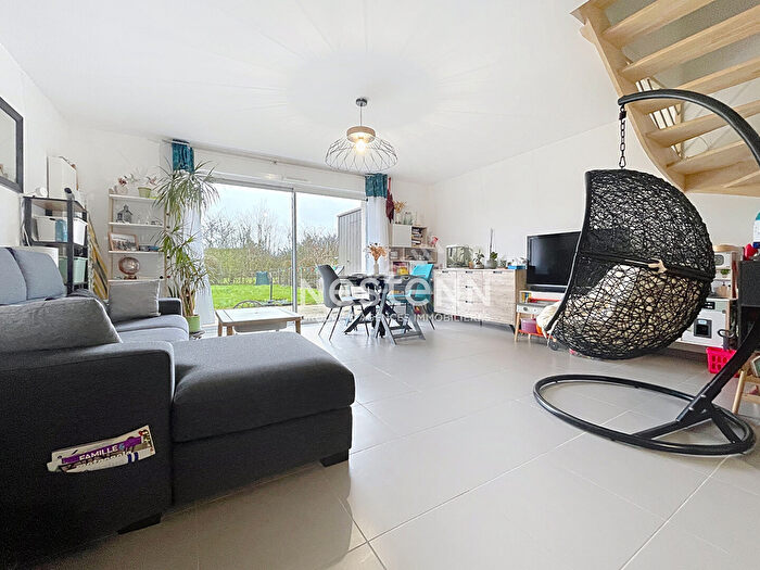 Maison à vendre - Avrillé, Adézière, Etang, Bosquets, Croix-Cadeau, Fléchet - 5 pièces - 4 chambres