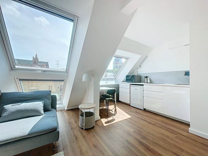 Centre-Ancienne Ville, Metz : Appartement 1 pièce à louer