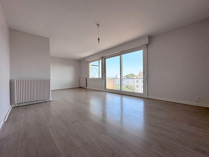 Appartement 3 pièces à Vannes, Centre-ville, Le Port, à vendre