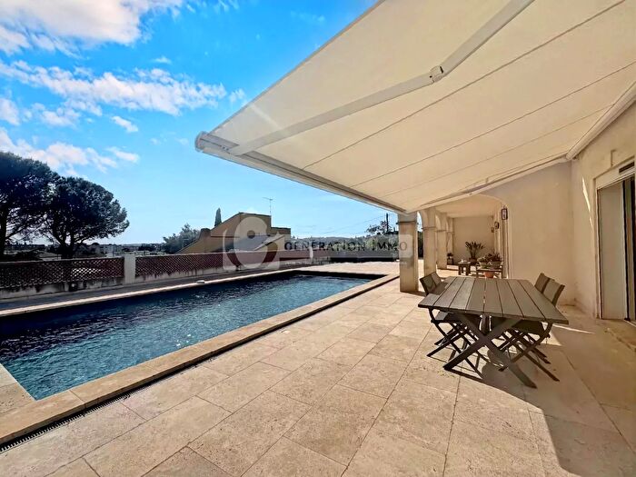 Maison à vendre - Beaucaire, Gaudon-Sizen, Chemin Marguilliers, Pointe Rouge - 6 pièces - 4 chambres