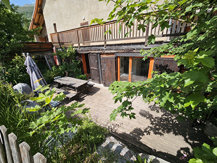 Appartement à vendre - Le Monêtier-les-Bains - 6 pièces - 5 chambres