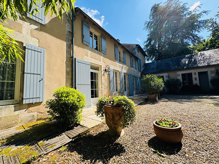 Maison à vendre - Poitiers, Trois Cités - 9 pièces - 5 chambres