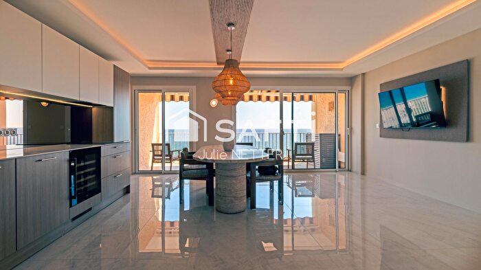 Appartement 3 pièces à vendre - Fréjus, Centre-ville