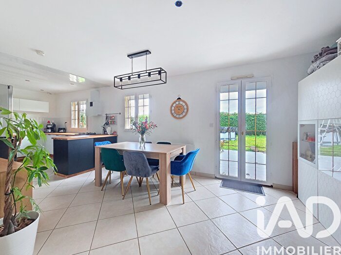 Maison à vendre - Vieux-Champagne - 4 pièces - 3 chambres