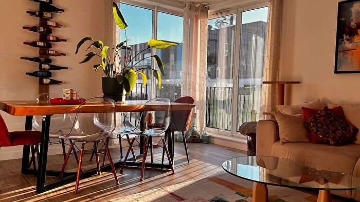 Vitry-sur-Seine, Port à l'Anglais, Zone d'activité : Appartement 4 pièces à vendre