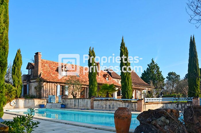 Maison à vendre - Mussidan - 14 pièces - 11 chambres