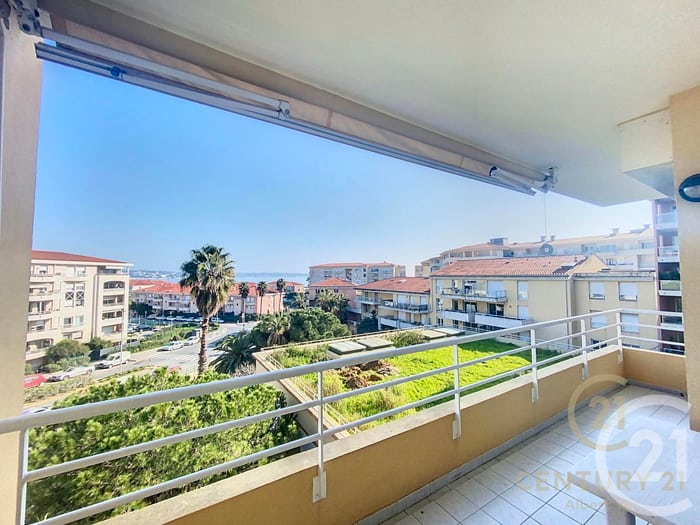 Appartement 2 pièces à Antibes, Antibes-les-Pins, Trianon, Le Fournel, Peyregoue, à louer