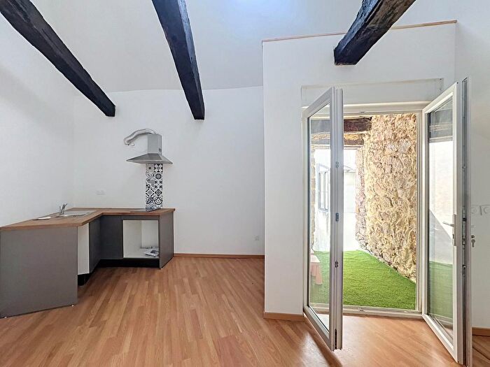 Maison 3 pièces à Le Monastère, à vendre
