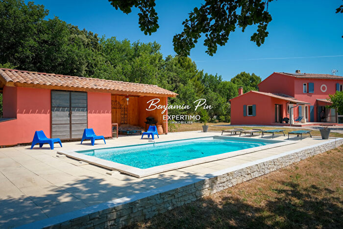 Saint-Saturnin-lès-Apt : Maison 7 pièces à vendre