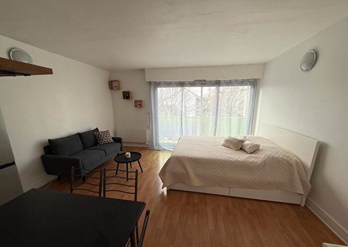 Appartement 1 pièce à Massy, à louer