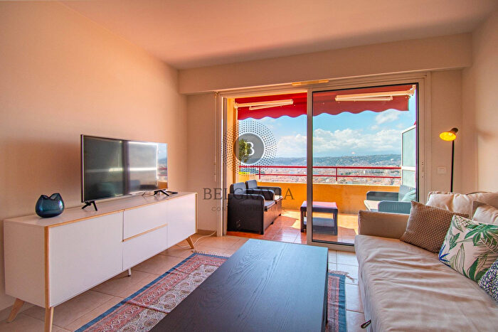 Appartement à louer - Nice, Mont-Boron - 2 pièces - 1 chambre