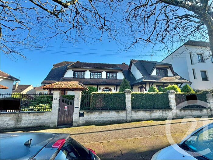 Maison à vendre - Livry-Gargan, La Poudrerie - 11 pièces - 6 chambres