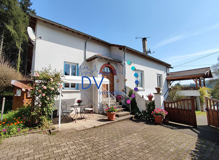 Maison à vendre - Thizy - 8 pièces - 4 chambres