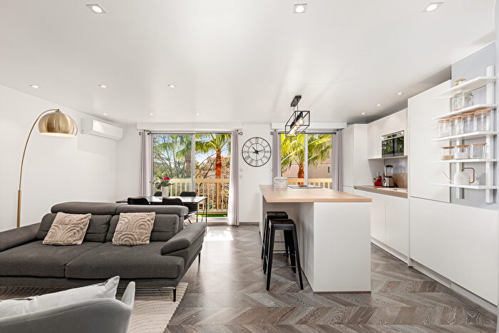 Appartement à vendre - Cannes, Croix des Gardes - 4 pièces - 3 chambres