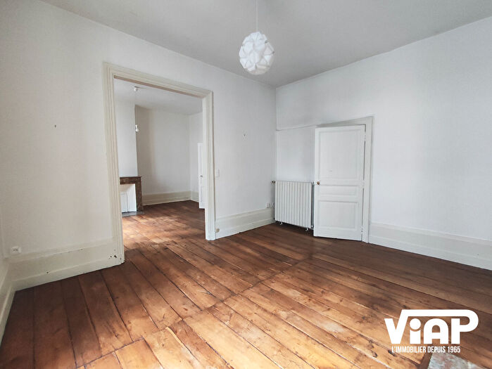 Appartement à louer - Limoges, Centre-ville, Hôtel de Ville, Emailleurs - 2 pièces - 1 chambre