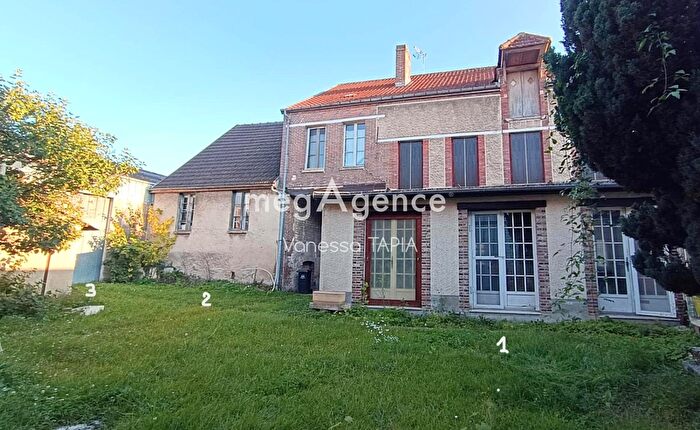 Maison à vendre - Romilly-sur-Seine, Centre-ville, Gare, Lion, Les Hauts Buissons - 11 pièces - 6 chambres