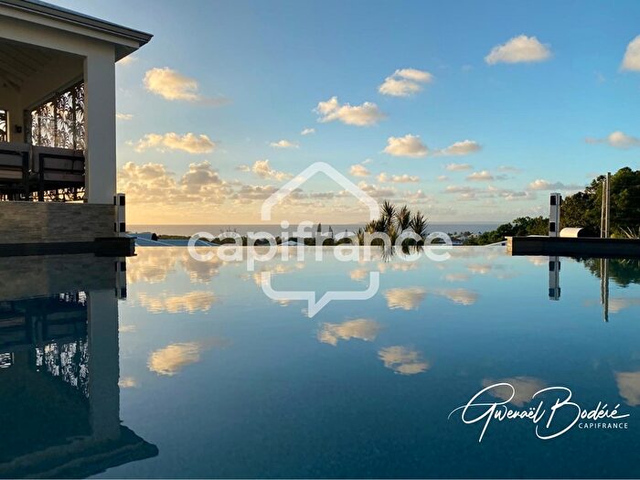 Maison à vendre - Saint-François - 12 pièces - 9 chambres