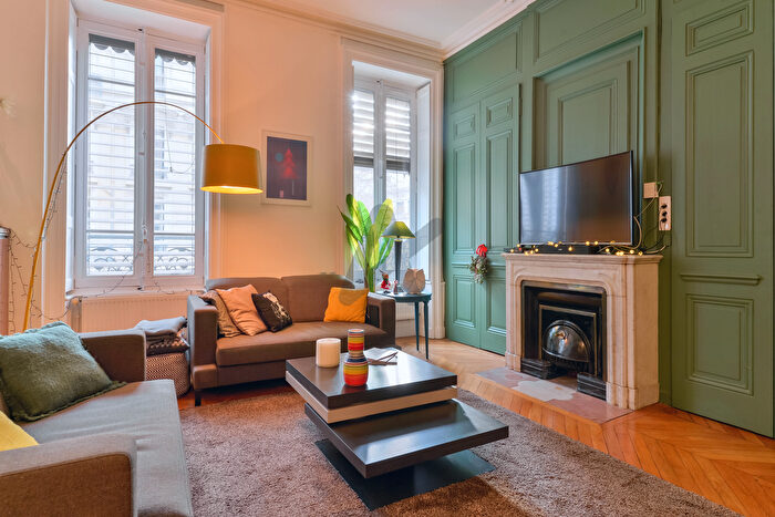 Appartement à vendre - Lyon e , Tête dOr, Vitton - 3 pièces - 2 chambres