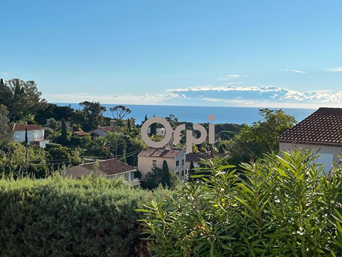 Maison à vendre - Fréjus, Saint-Aygulf - 5 pièces - 4 chambres