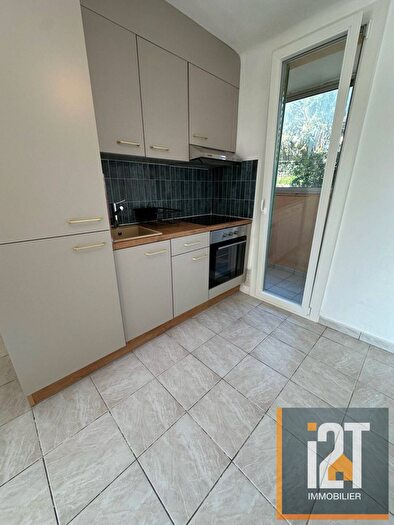 Appartement à louer - La Gazelle, Nîmes - 3 pièces - 2 chambres