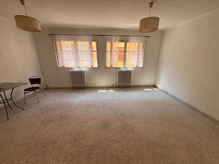 Appartement 1 pièce à louer à Saint-Vallier-de-Thiey