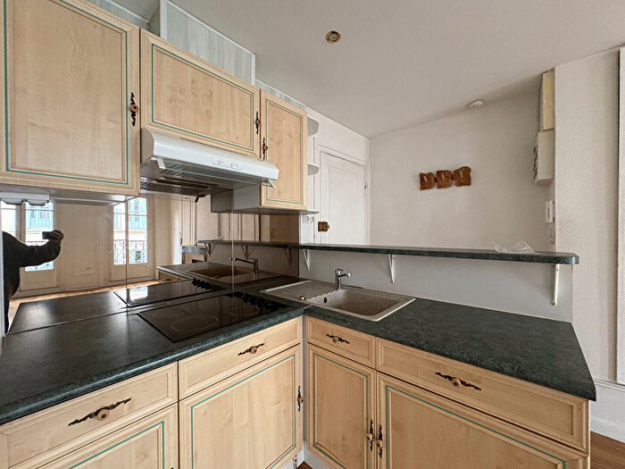 Appartement à louer - Le Puy-en-Velay, Centre-ville - 2 pièces - 1 chambre