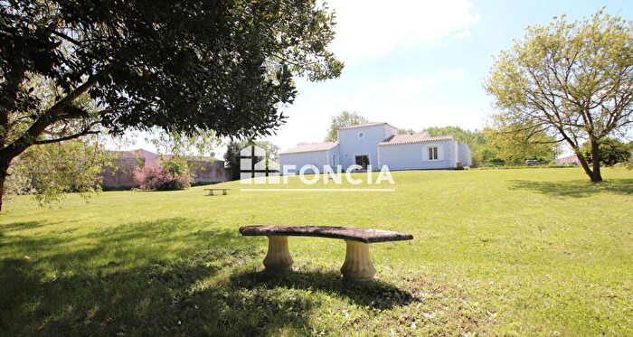 Maison à vendre - Yves - 7 pièces - 4 chambres