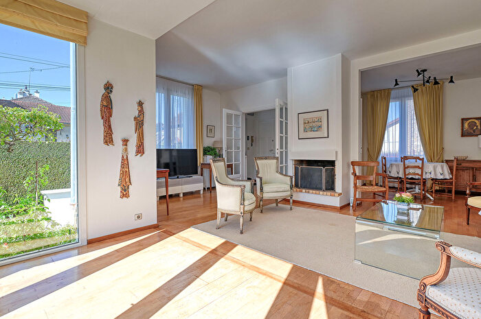 Maison à vendre - Versailles, Porchefontaine - 8 pièces - 6 chambres