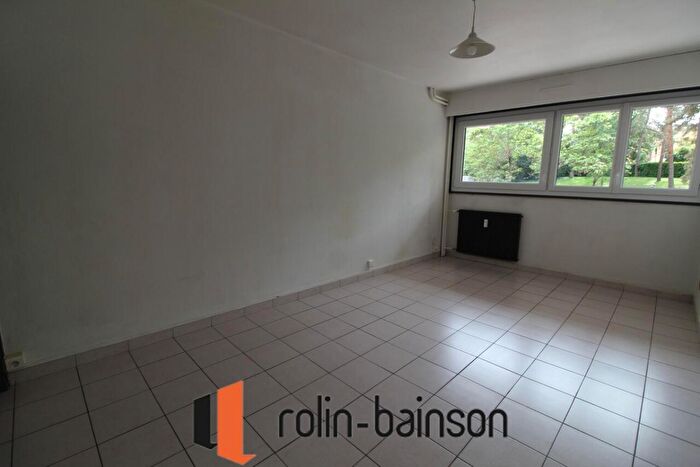 Appartement à louer - Écully, Centre-ville - 1 pièce