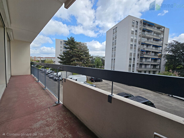 Appartement 4 pièces à Lyon 8ème, La Plaine, Santy, à vendre