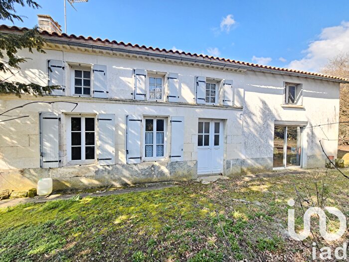 Maison à vendre - Nieul-lès-Saintes - 6 pièces - 2 chambres