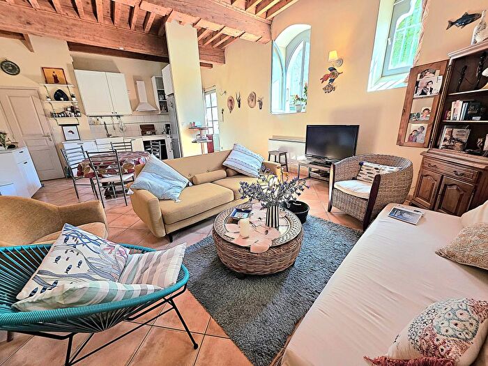 Appartement à vendre - Tarascon, Centre-ville, Château, Condamine - 3 pièces - 2 chambres