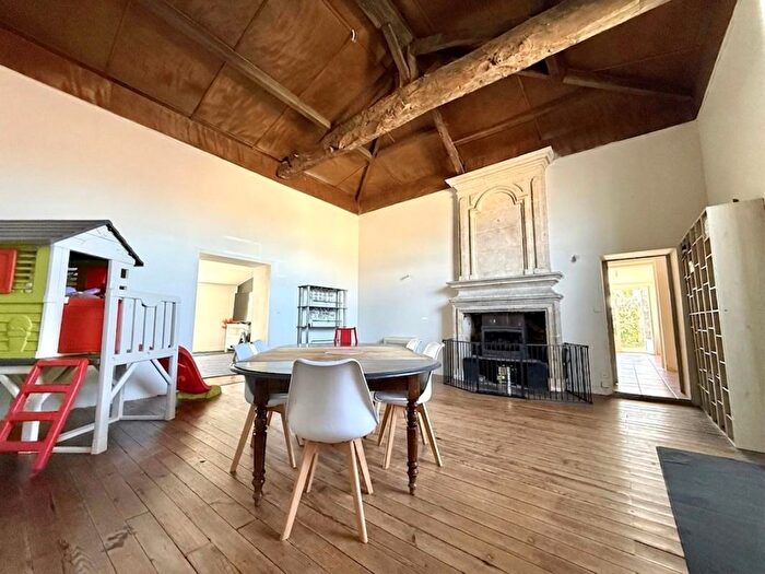 Maison à vendre - Preignac - 6 pièces - 5 chambres