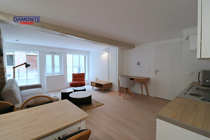 Troyes, Cathédrale : Appartement 2 pièces à louer