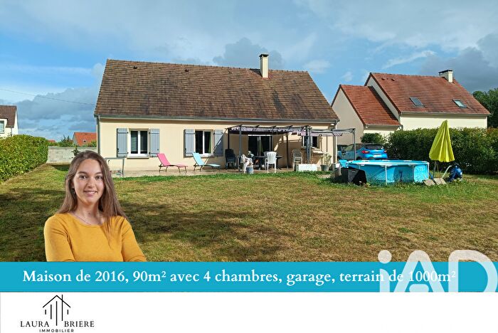 Maison à vendre - Saint-Rémy-sur-Avre - 5 pièces - 4 chambres