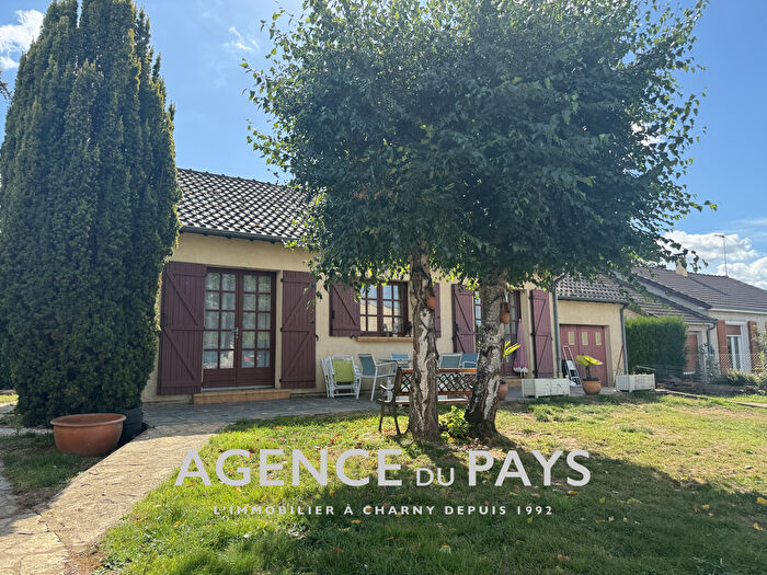 Maison à vendre - Champignelles - 4 pièces - 3 chambres