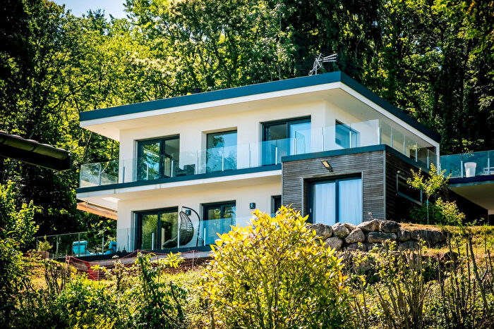 Maison à vendre - Évian-les-Bains - 8 pièces - 5 chambres