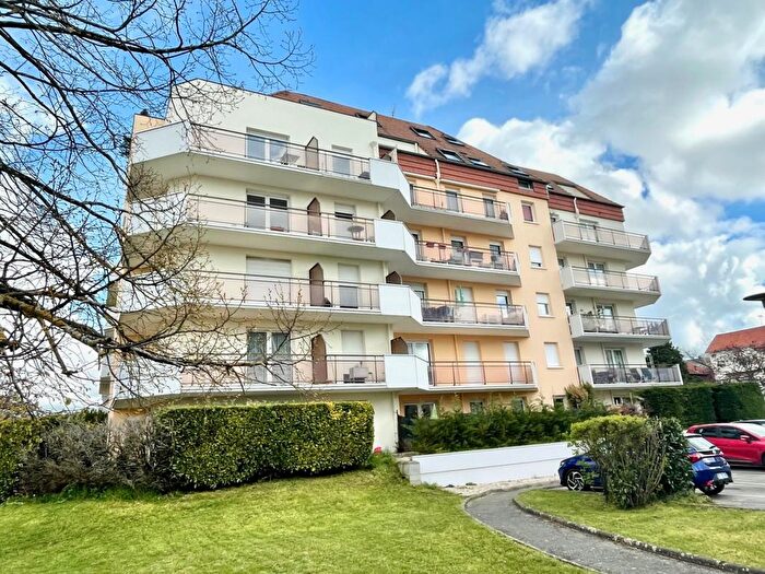 Appartement à louer - Dijon, Montmuzard - 1 pièce