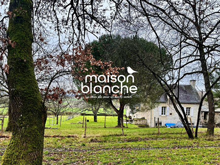 Maison à vendre - Vézières - 4 pièces - 3 chambres