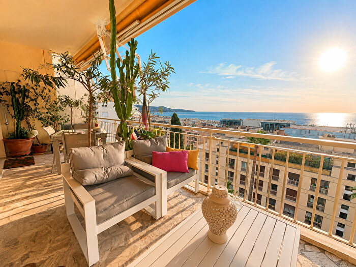 Nice, Madeleine - Appartement 2 pièces à vendre