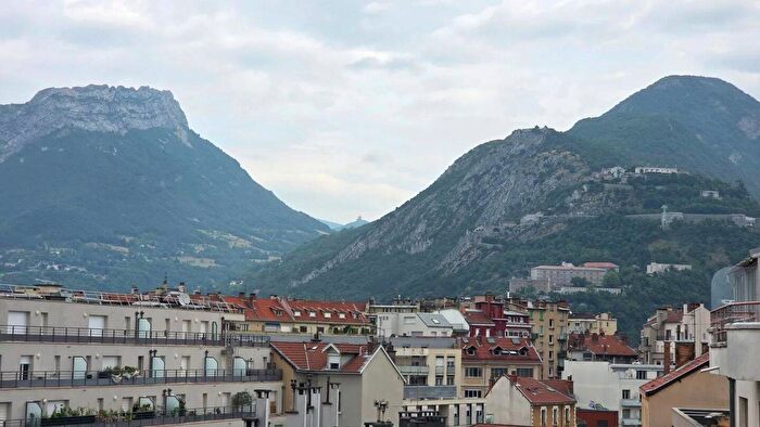 Appartement à louer - Allies-Clos dOr, Grenoble - 1 pièce