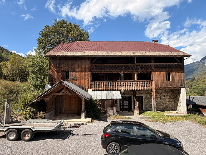 Appartement 5 pièces à Mieussy, à vendre