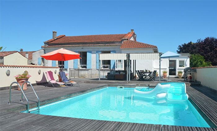 Maison à vendre - Muron - 10 pièces - 5 chambres