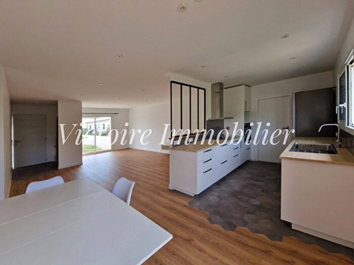 Maison à louer - Villeneuve Tolosane - 4 pièces - 3 chambres