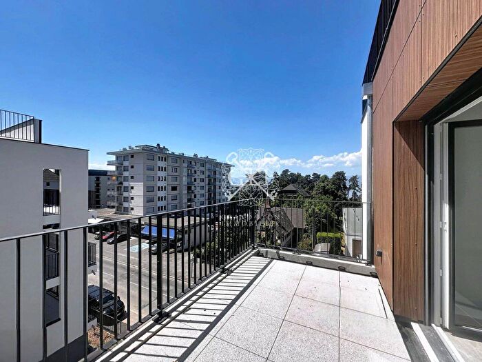 Centre Ville Est, Thonon-les-Bains : Appartement 2 pièces à louer