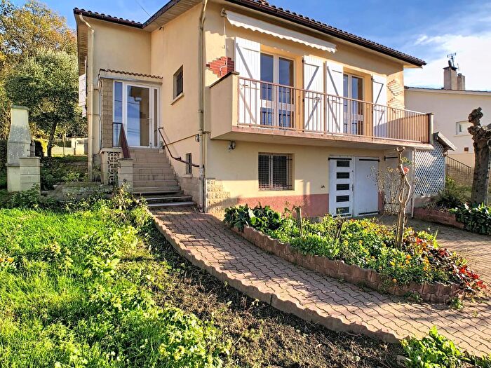 Maison à vendre - Mirande - 5 pièces - 4 chambres